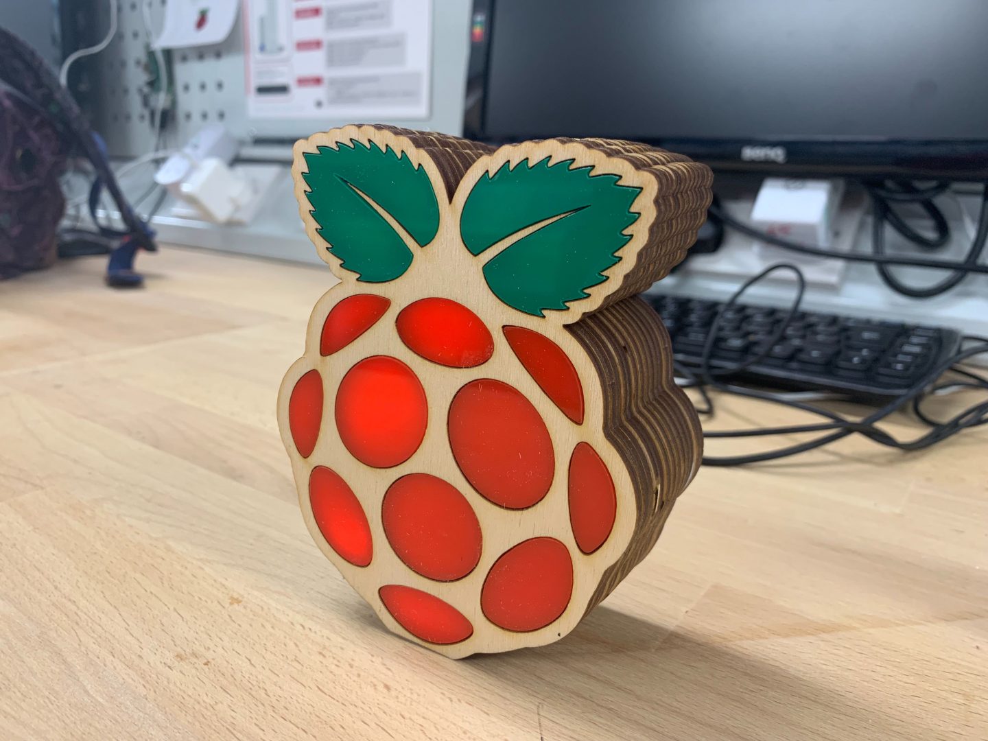 Make our light-up Raspberry Pi box for #MonthOfMaking - Open-Electronics