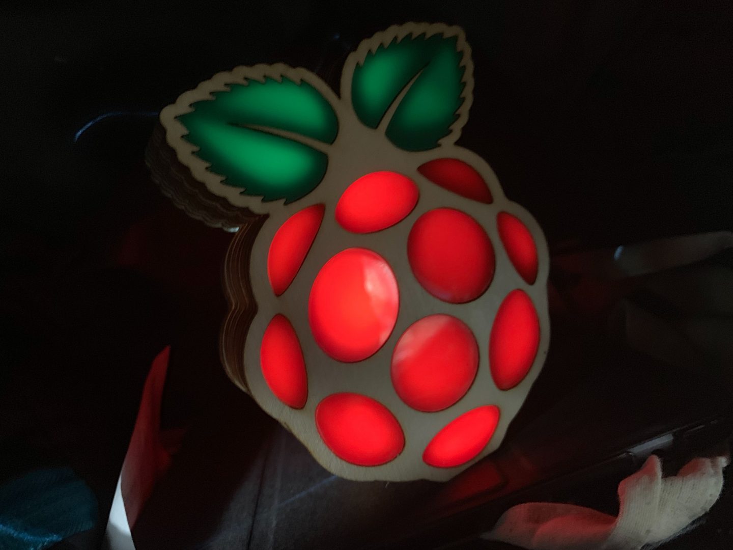 Make our light-up Raspberry Pi box for #MonthOfMaking - Open-Electronics