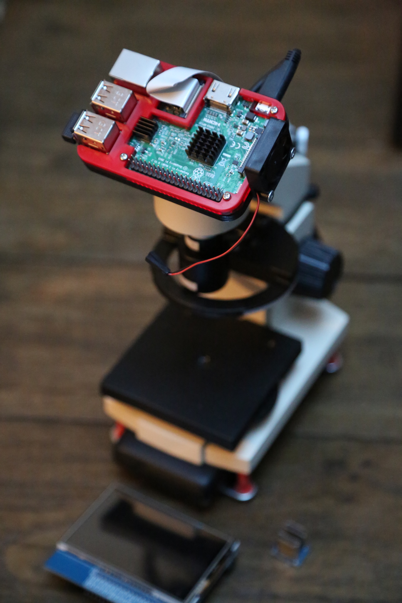 A low-cost, open-source, computer-assisted microscope - Raspberry Pi