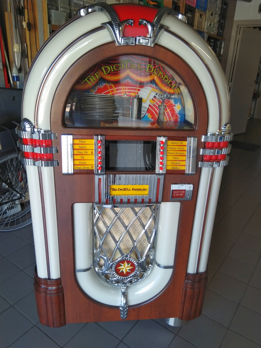 Raspberry Pi transforms old Wurlitzer into modern digital jukebox ...