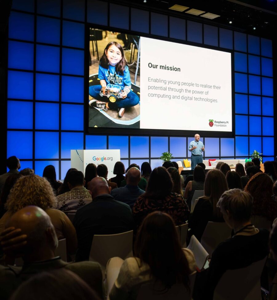 Bridging the divide: Connecting global communities with Experience AI ...